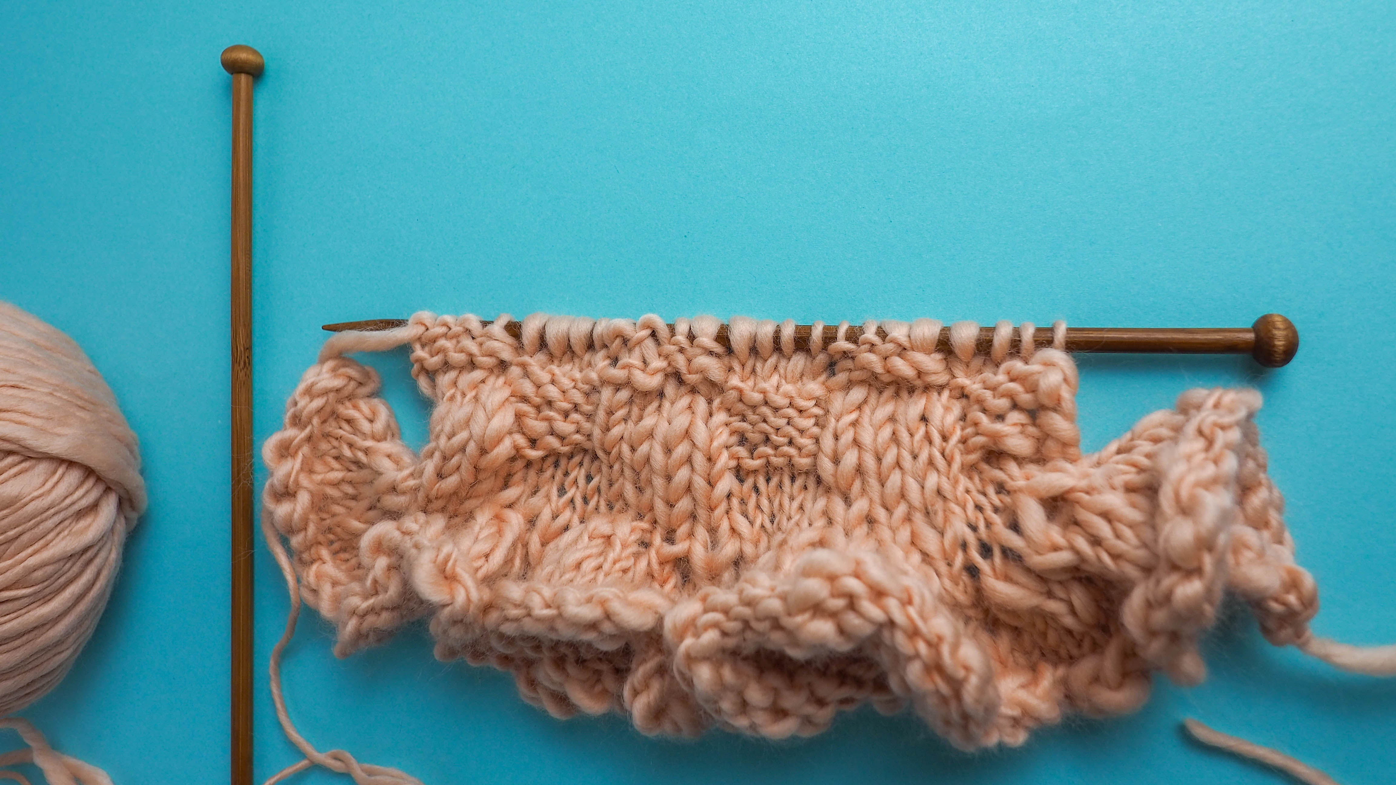 Frilled Hand Warmers Free Knitting Pattern – The Knitting Times