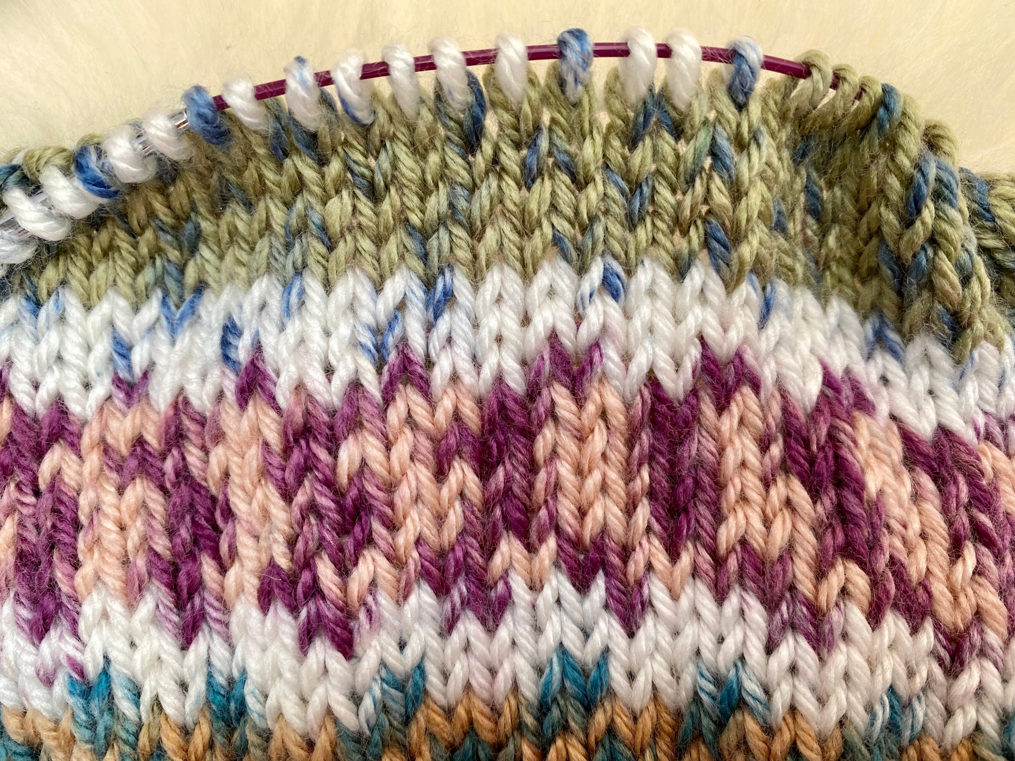 Yarn Review: Athena Array Aran – The Knitting Times